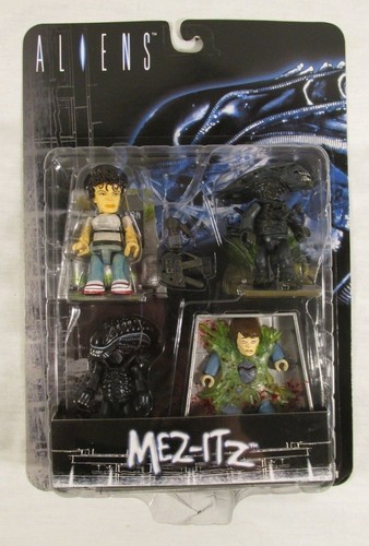 Mezco Toys Aliens Mez-Itz Figure Set New in Package | eBay