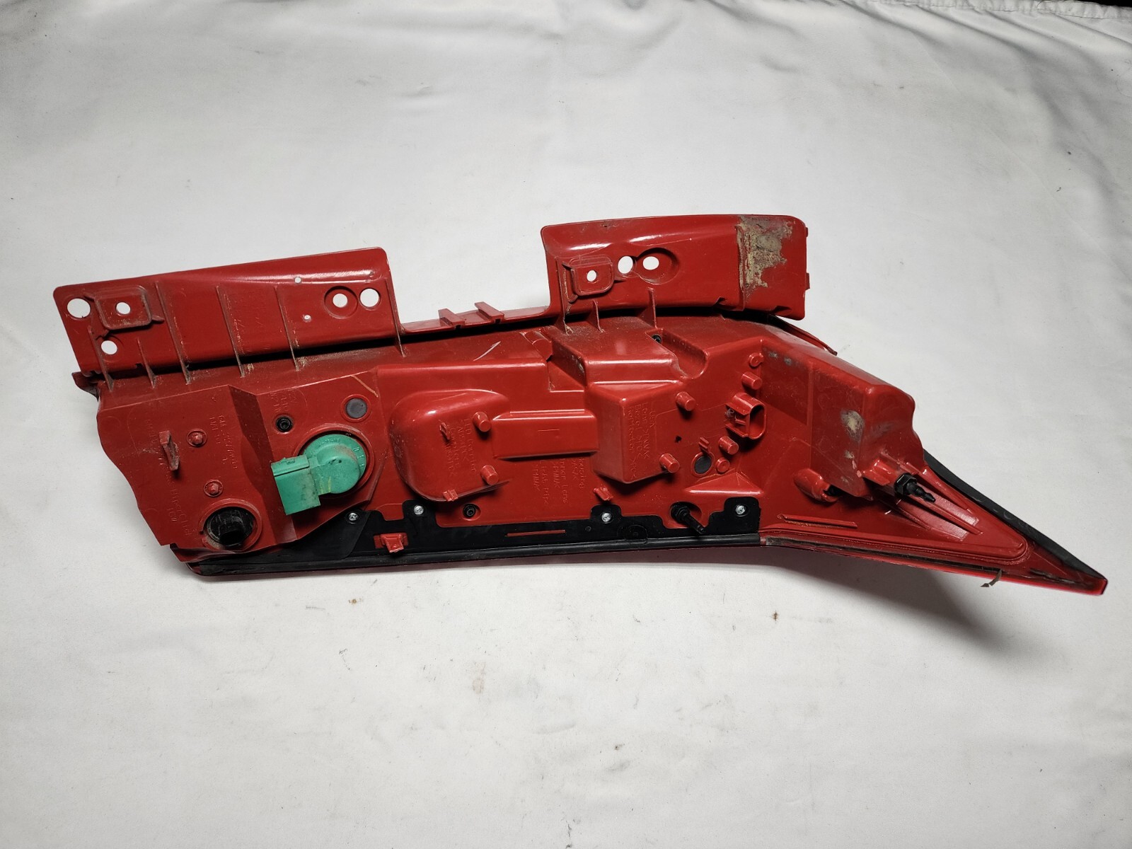 2010 - 2016 Cadillac SRX Drivers Left LED Tail Light Assembly (OEM ...