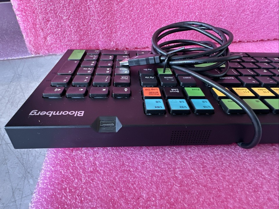 Bloomberg STB100 Wired USB Keyboard S/N 10045246 | eBay