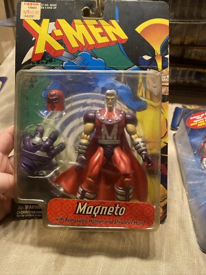 X-Men Magneto with Removable Helmet & Shrapnel Hand 1998 ToyBiz 5 ...