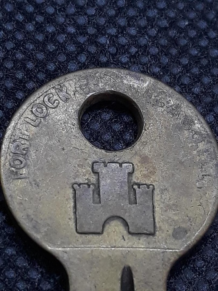 Vintage Brass FORT Lock Castle Key No. # L677 Chicago IL | eBay UK