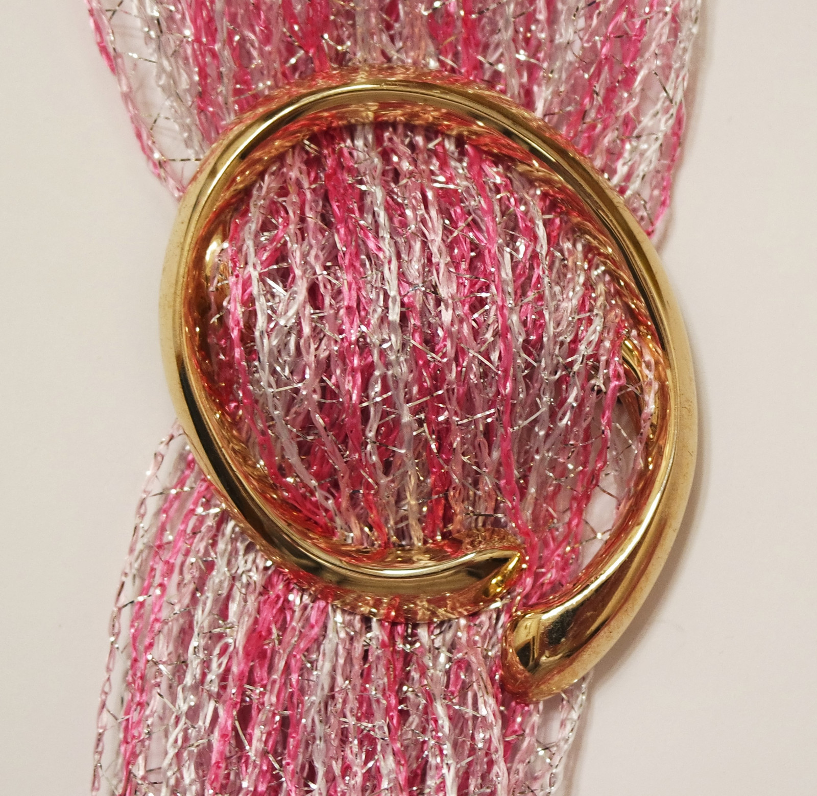 Wrap-Trap Scarf Accessory - Holds Scarf In Place - Gold Tone - Pre ...