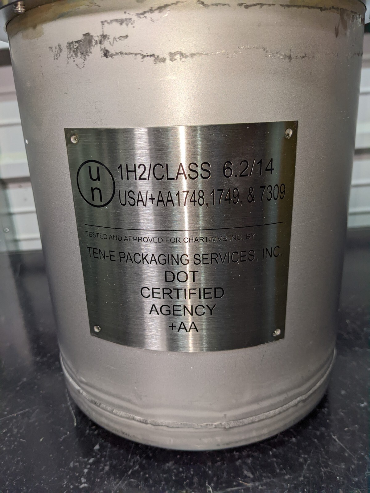 Chart MVE Secondary Shipping Container for IATA Cryoshipper 1H2/CLASS 6 ...