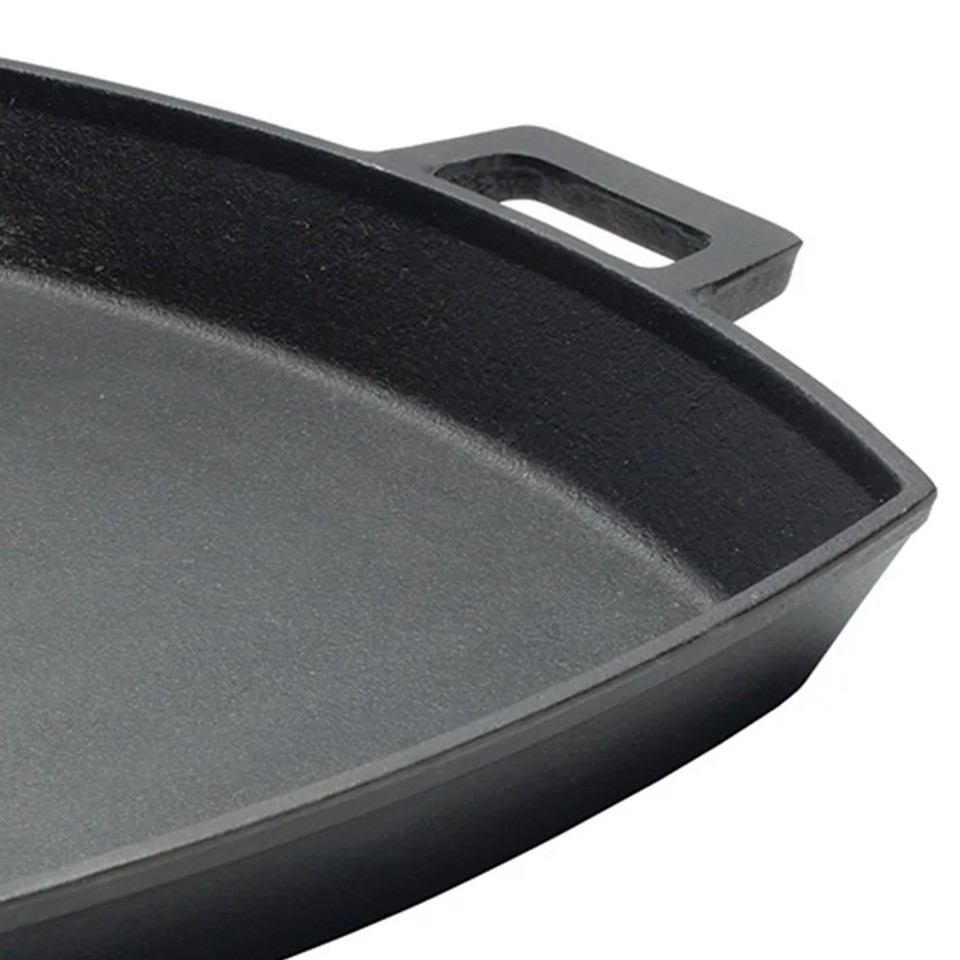 Bayou Classic 12 x 14 Inch Cast Iron Shallow Pan with Wide Loop Handles ...
