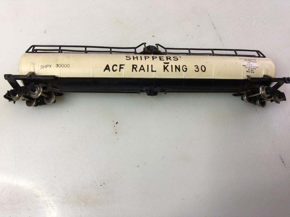 Shippers ACF Rail King Jumbo 1 Dome Tank Car SHPX 30000 N Scale Trains ...