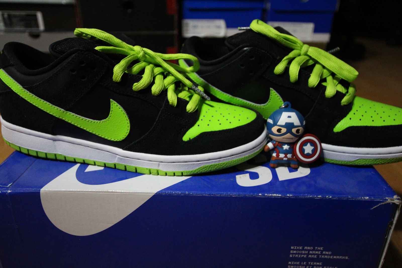 NIKE SB DUNK LOW NEON JPACK (JORDAN PACK) Sz8 | eBay