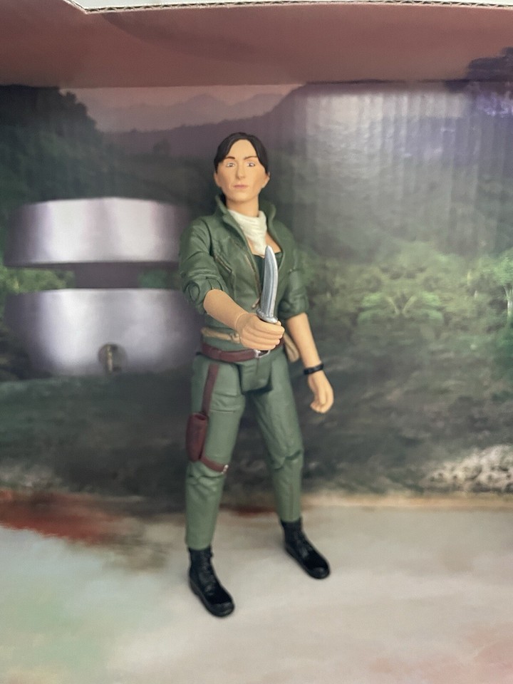 Primeval figures HELEN CUTTER & MER CREATURE (missing Leg) See Photo ...