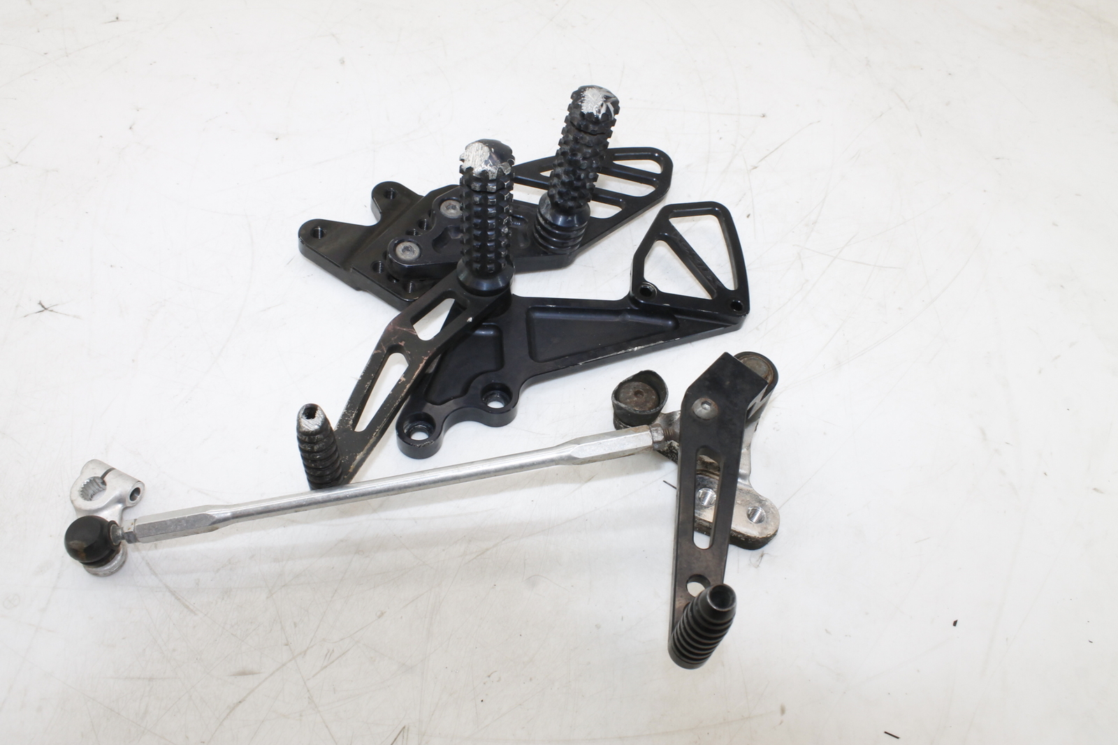 08-10 GSXR 750/600 REARSET REAR SET FOOT PEG RIGHT LEFT OEM LEVER PAIR ...