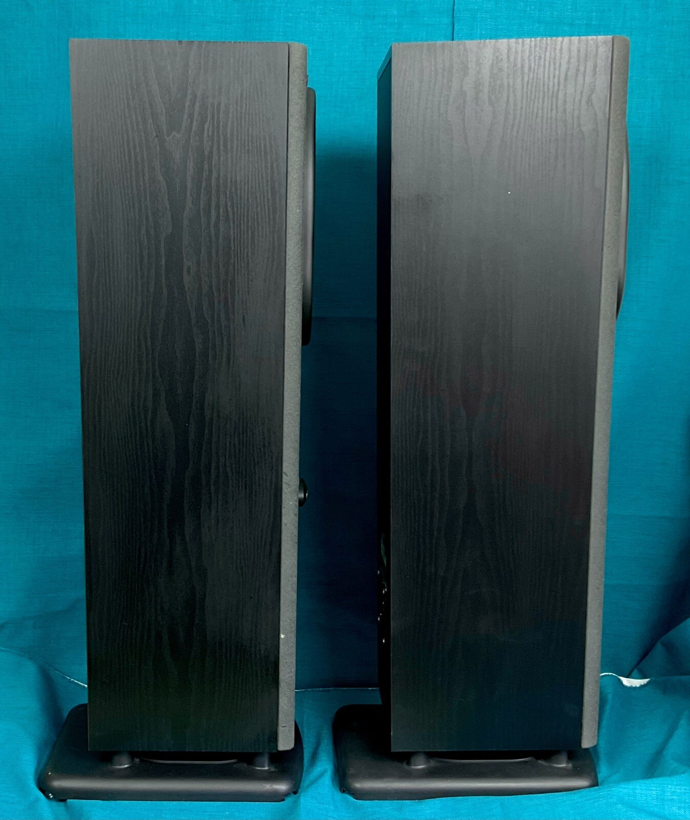 Polk Audio RT600 Tower Speakers - 8 ohms 150W - Nice for Medium Sized ...