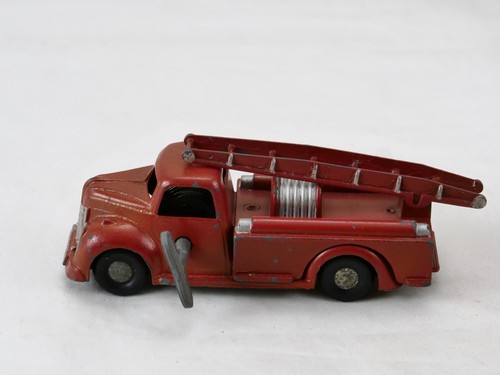 Chad valley Wee Kin GB Firefighter Truck Mechanical Key Clockwork 11 CM ...