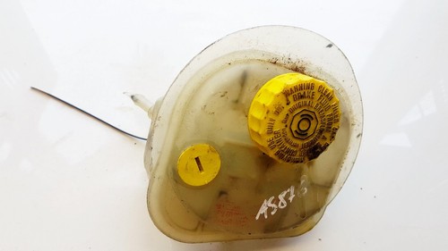 4B0611301E Brake Master Cylinder Reservoir for Volkswagen Passat ...