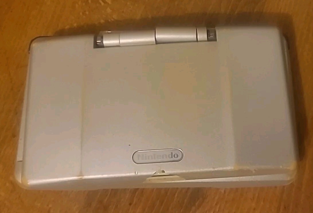 Console Nintendo DS - Prix - Photo - Présentation