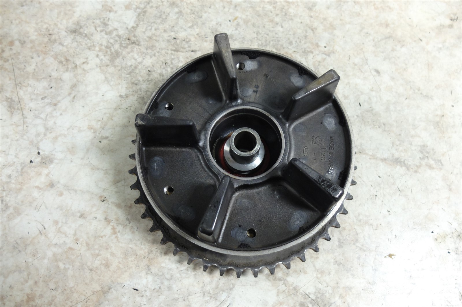 96 Kawasaki ZX11 ZX 11 1100 ZX1100 Ninja rear back drive hub and ...
