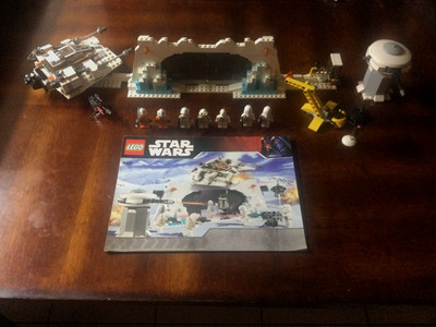 LEGO Star Wars: Hoth Rebel Base (7666) W/INSTRUCTIONAL MANUAL 100% ...