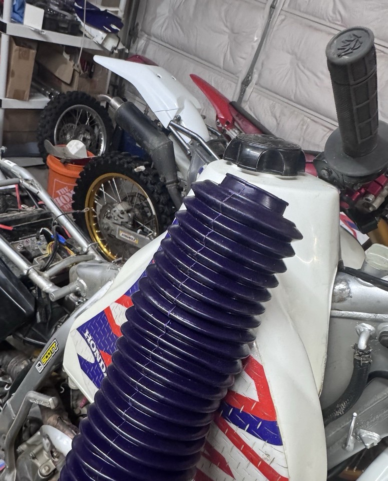 Honda XR Fork Boots ( Purple Uranus) 51611-MN1-671ZC | eBay