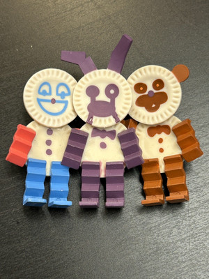 Paper Plate Pals FNAF The Twisted Ones 1/72 Mystery Mini GameStop Exc ...