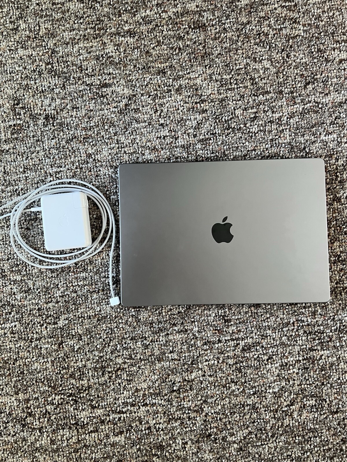*As is* 48 CYCLE COUNT 2021 MacBook Pro M1 Pro 16 Inch 32GB Ram 512gb ...