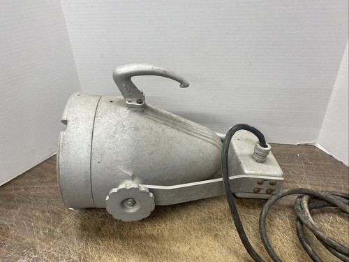 Pyle National Co. Floodlight Incandescent 115V Industrial IP-01 | eBay