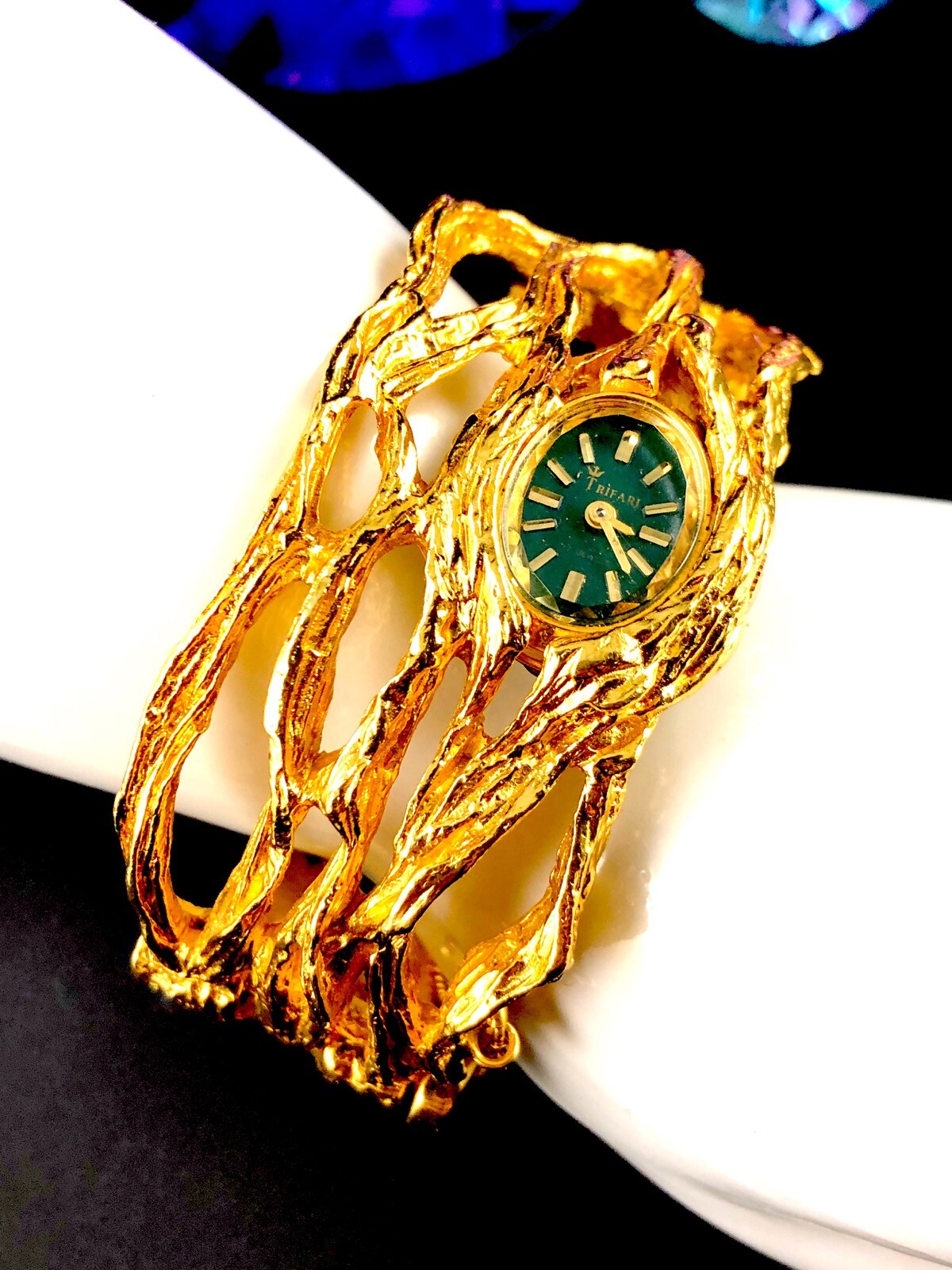 RARE CROWN TRIFARI JONATHAN BAILEY SCULPTURESQUE NUGGET WIND UP WATCH ...