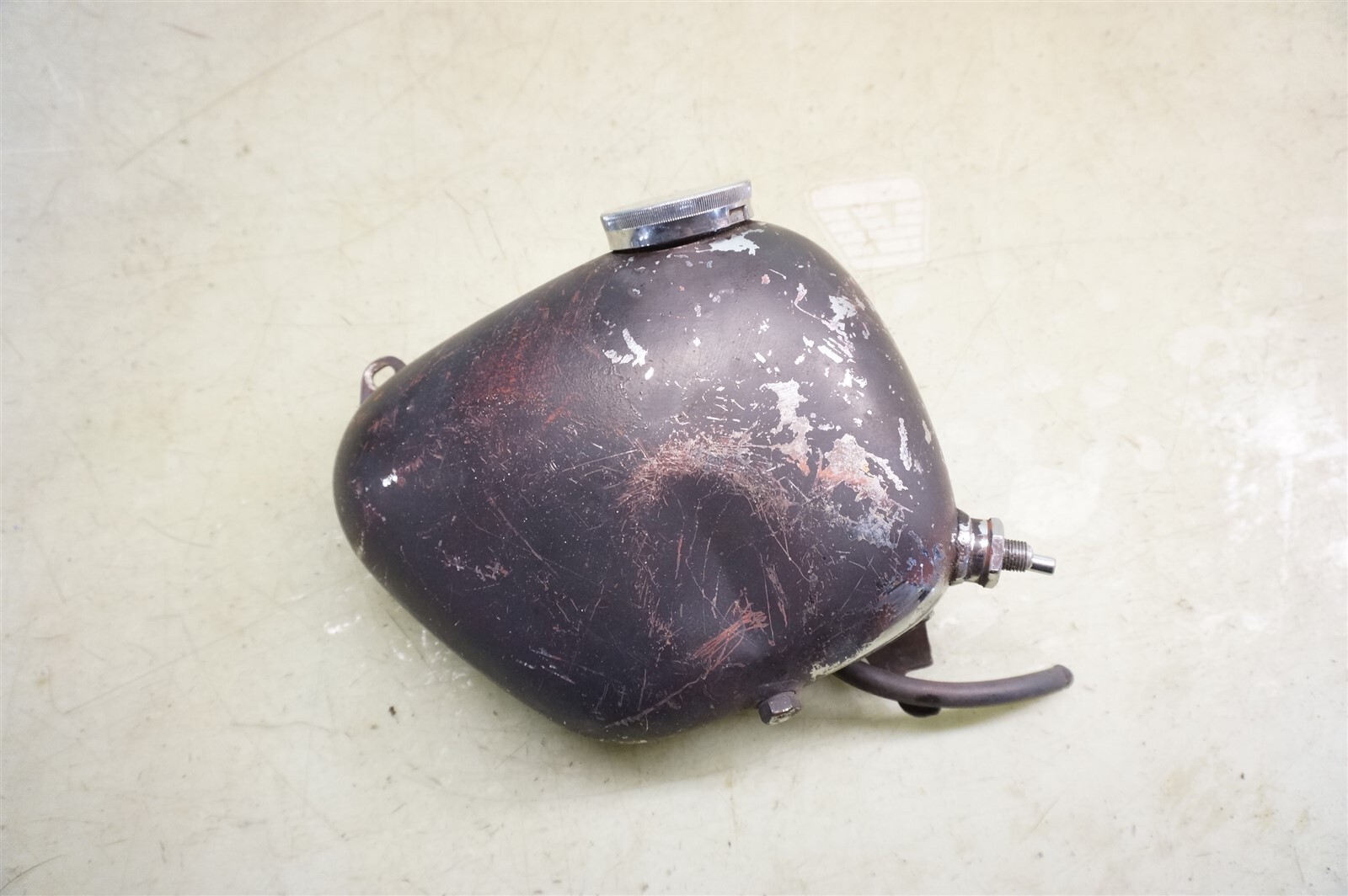 1957 Triumph T110 TR6 Tiger Thunderbird T100 Preunit *2729 Oil Tank | eBay