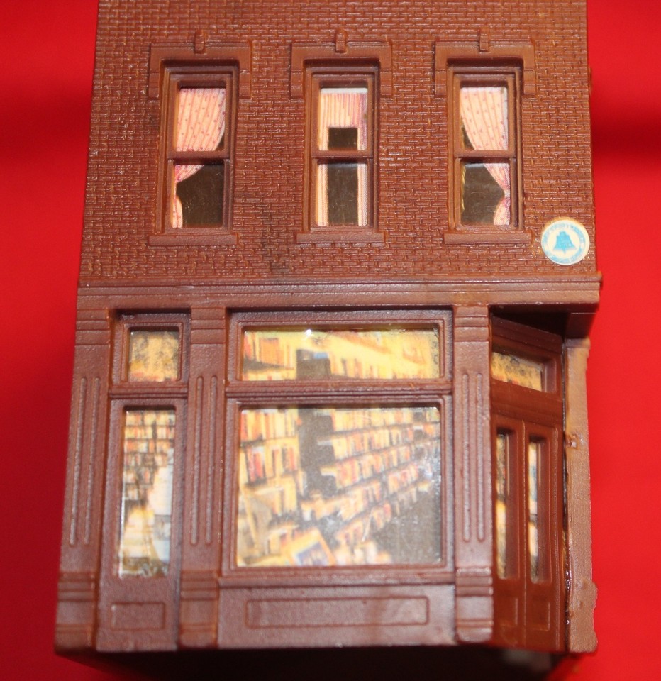 2 Story Classical Corner Retail Store Building - HO Scale | eBay