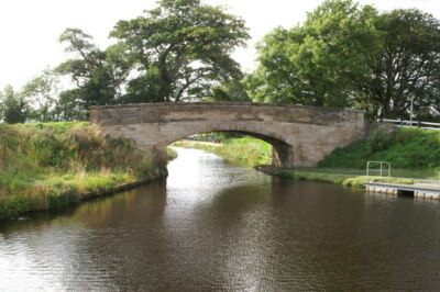 Photo 6x4 Bridge over Union Canal at Park Farm, Linlithgow c2009 | eBay UK