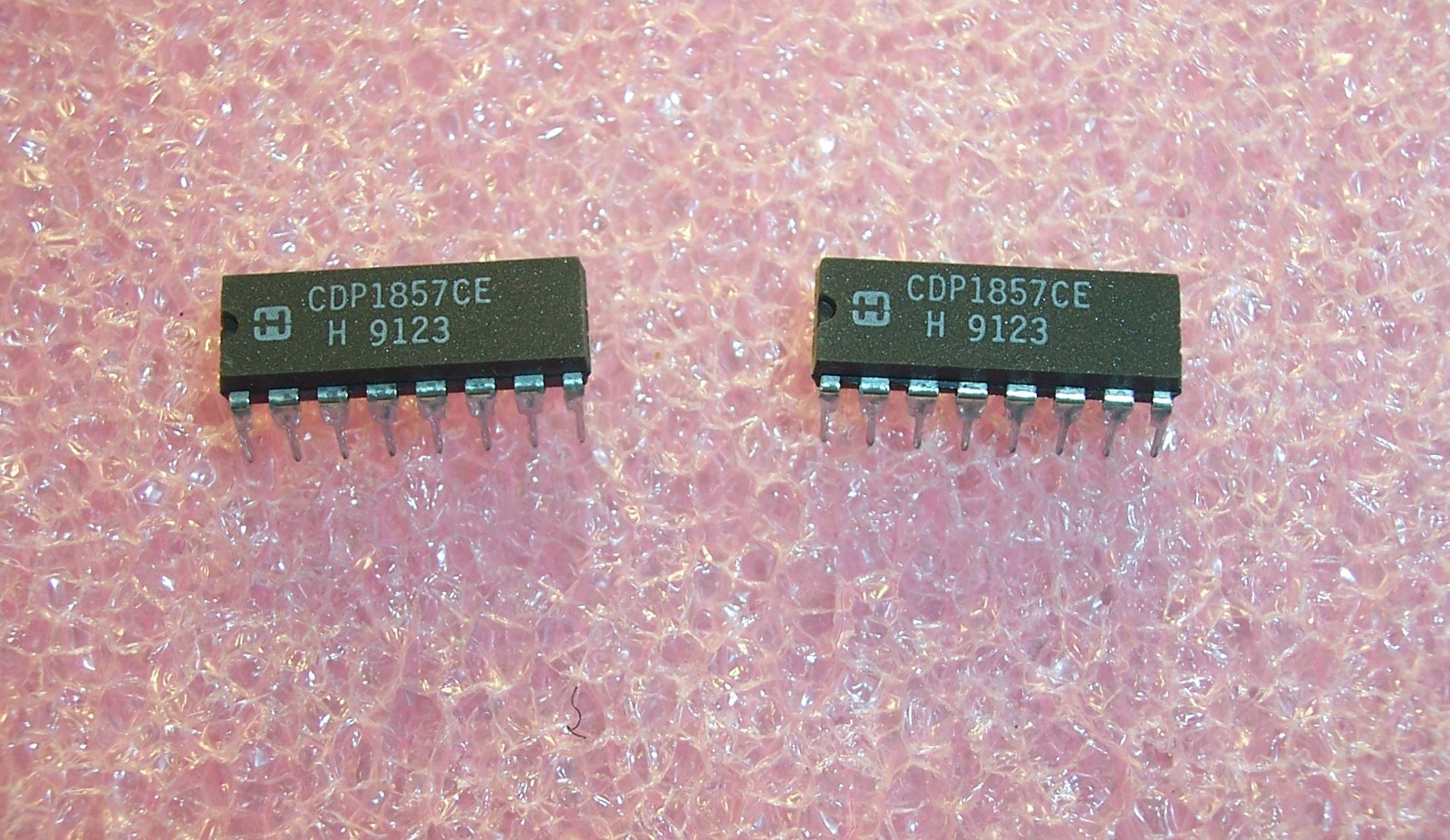 QTY (5) CDP1857CE HARRIS 16 PIN DIP 4-bit BUS BUFFER / SEPARATOR NOS | eBay