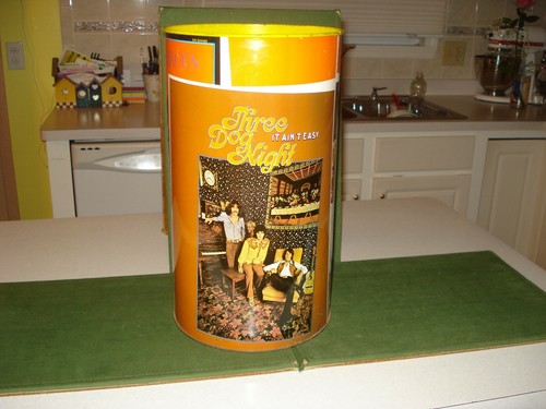 1970 ROCK N ROLL TIN GARBAGE PAIL,3 DOG NIGHT, GROUP CALLED SMITH ...