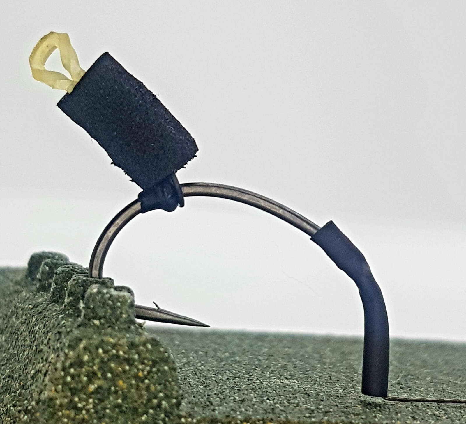 Worm rigs x 3 or 5 - OMC Wormaliners - Korda N Trap Ready Tied Carp ...