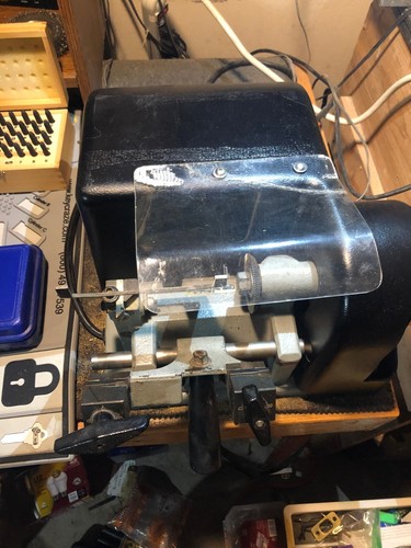 Curtis key cutting machine and many blanks and tools | eBay