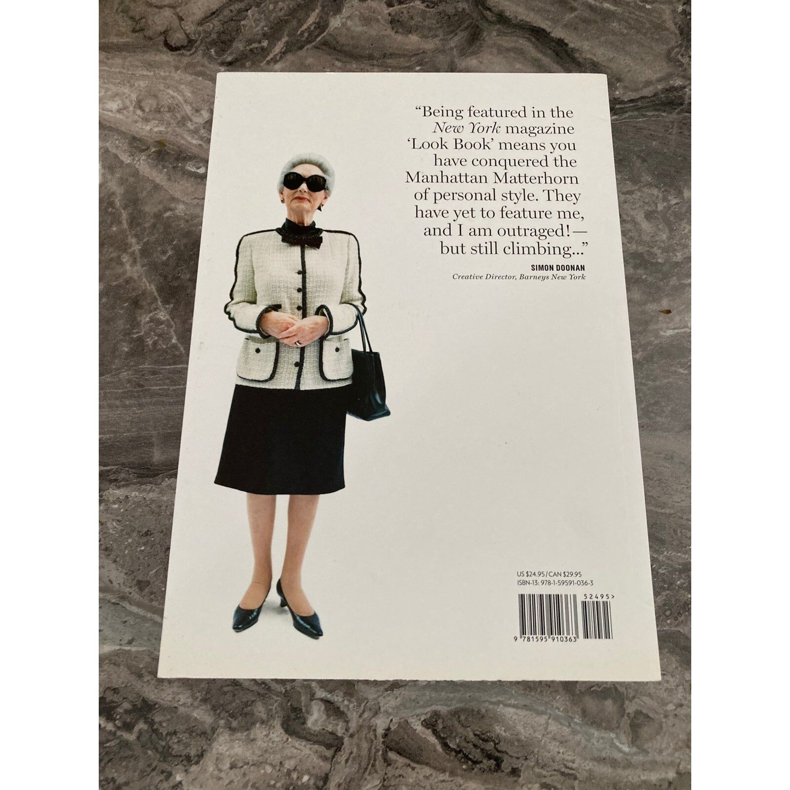 New York Look Book : A Gallery of Street Fashion by Amy Larocca (2007 ...