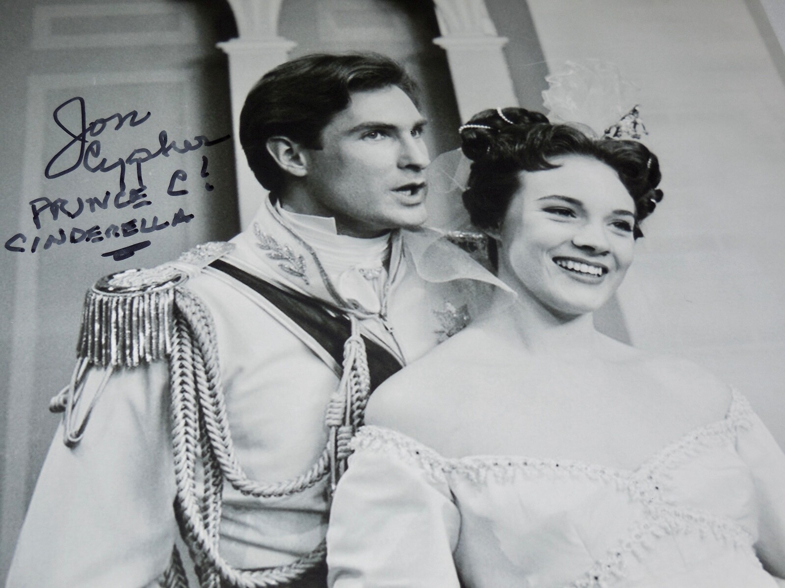 JON CYPHER AUTOGRAPHED 8X10 PHOTO (FRAMED & MATTED) - BECKETT ...