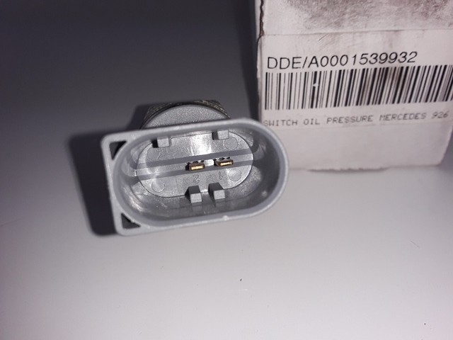 Genuine MERCEDES BENZ ACTROS Oil Pressure Switch Sensor A0001539932 for ...