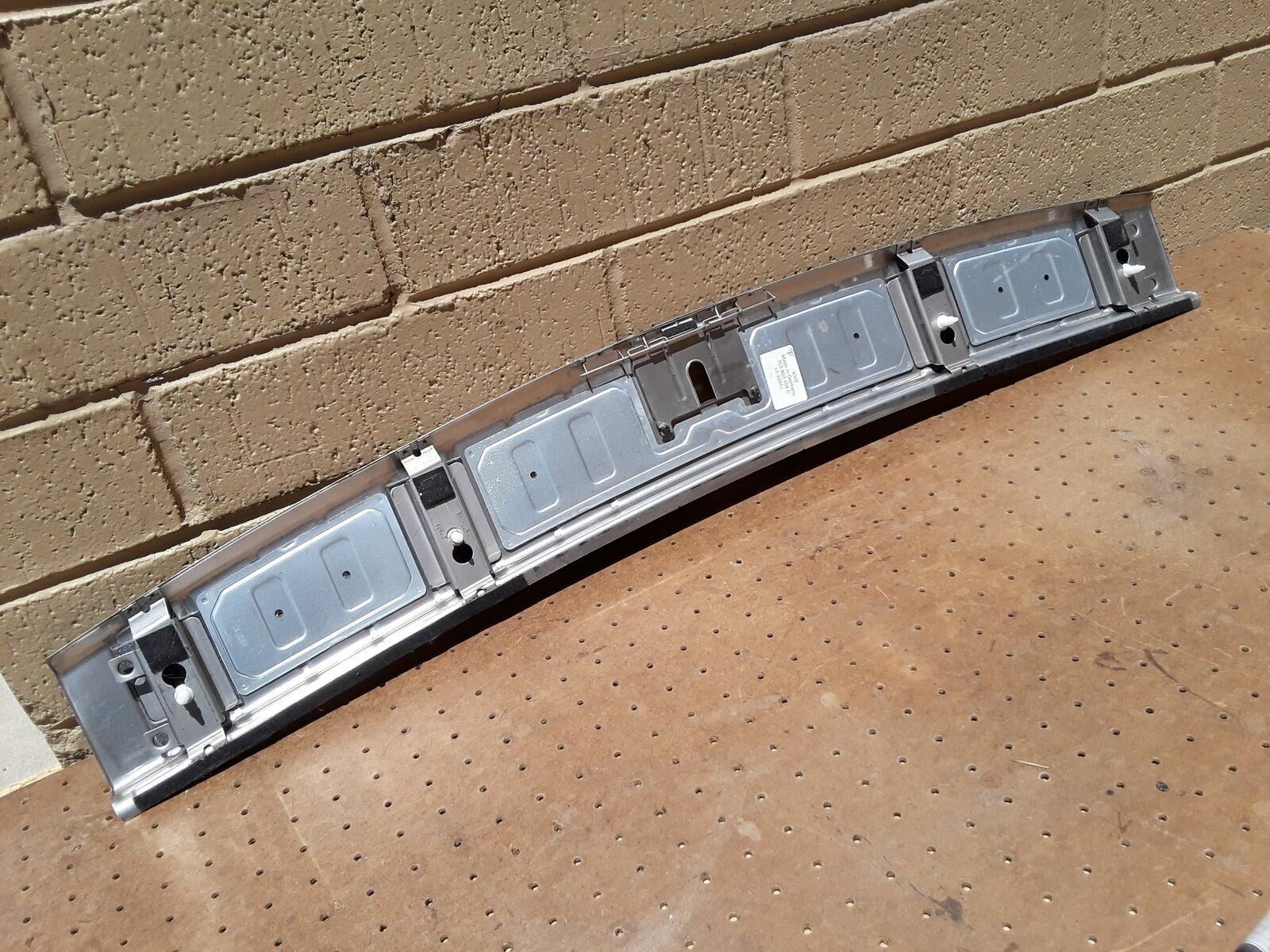 2003-2010 PORSCHE CAYENNE S REAR TRUNK TAILGATE SCUFF PLATE MOULDING ...