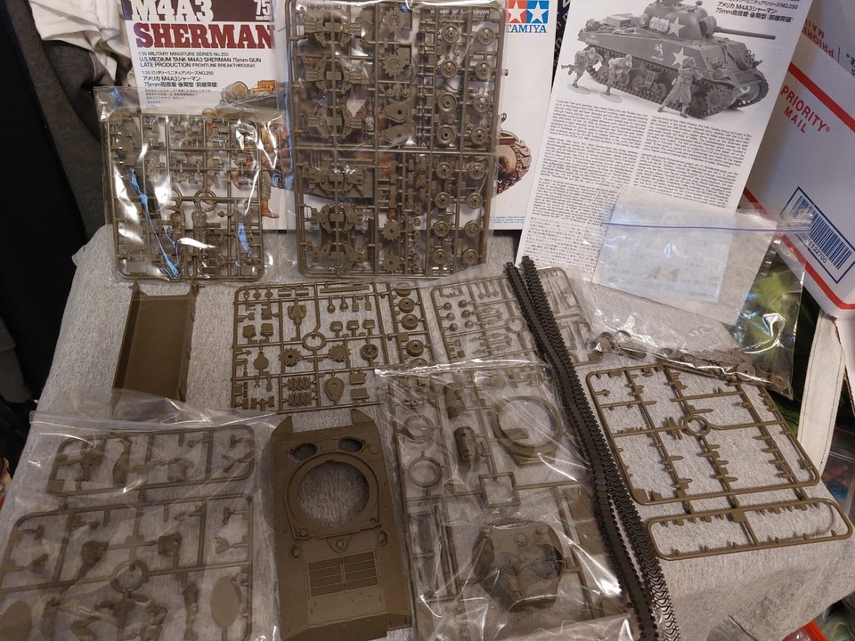 Tamiya 35250 1:35 M4A3 Sherman Tank Model Kit 4950344992782| eBay