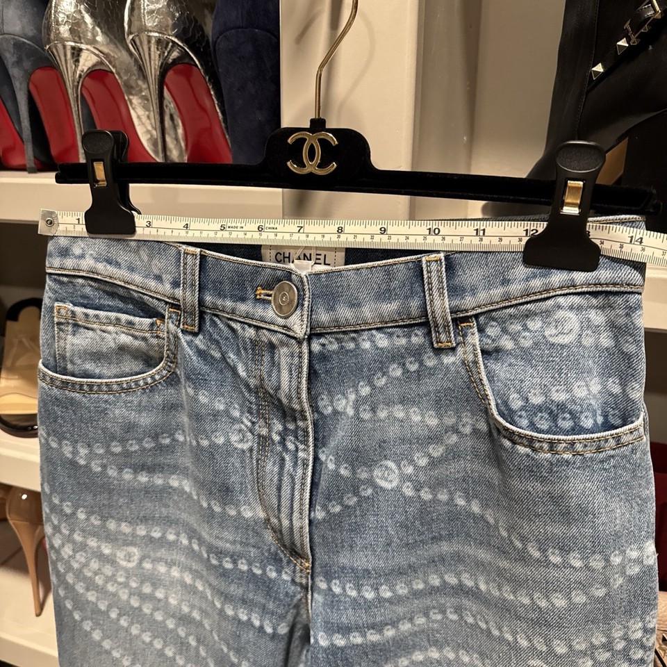 NEW Chanel 25P 2025 Spring Light Blue Denim Pearl Print CC Logo Jeans ...