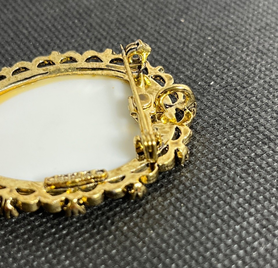 Vintage Gerry’s Mona Lisa Cameo Brooch Gold Tone Ornate Frame Art Pin ...