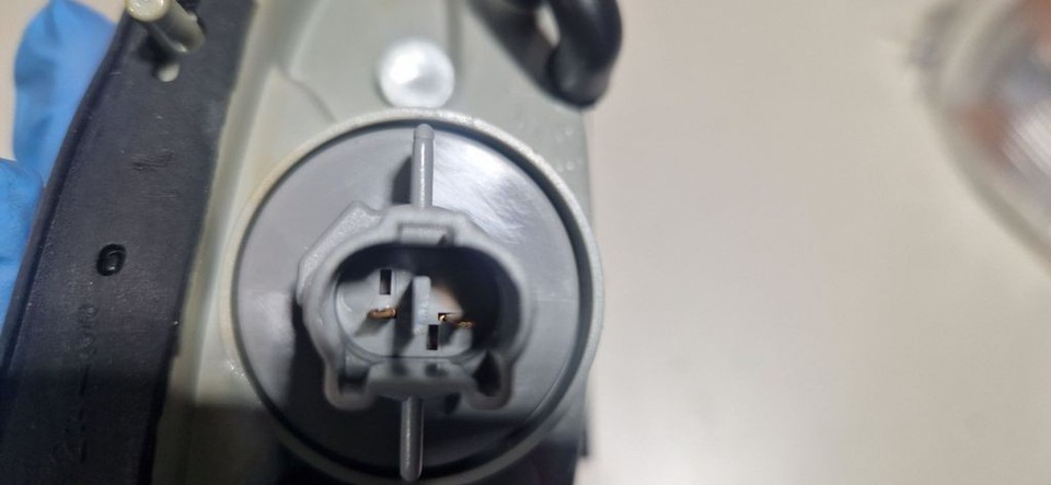 Mitsubishi Galant 1991 Left front turn indicator light ETV14644 | eBay UK