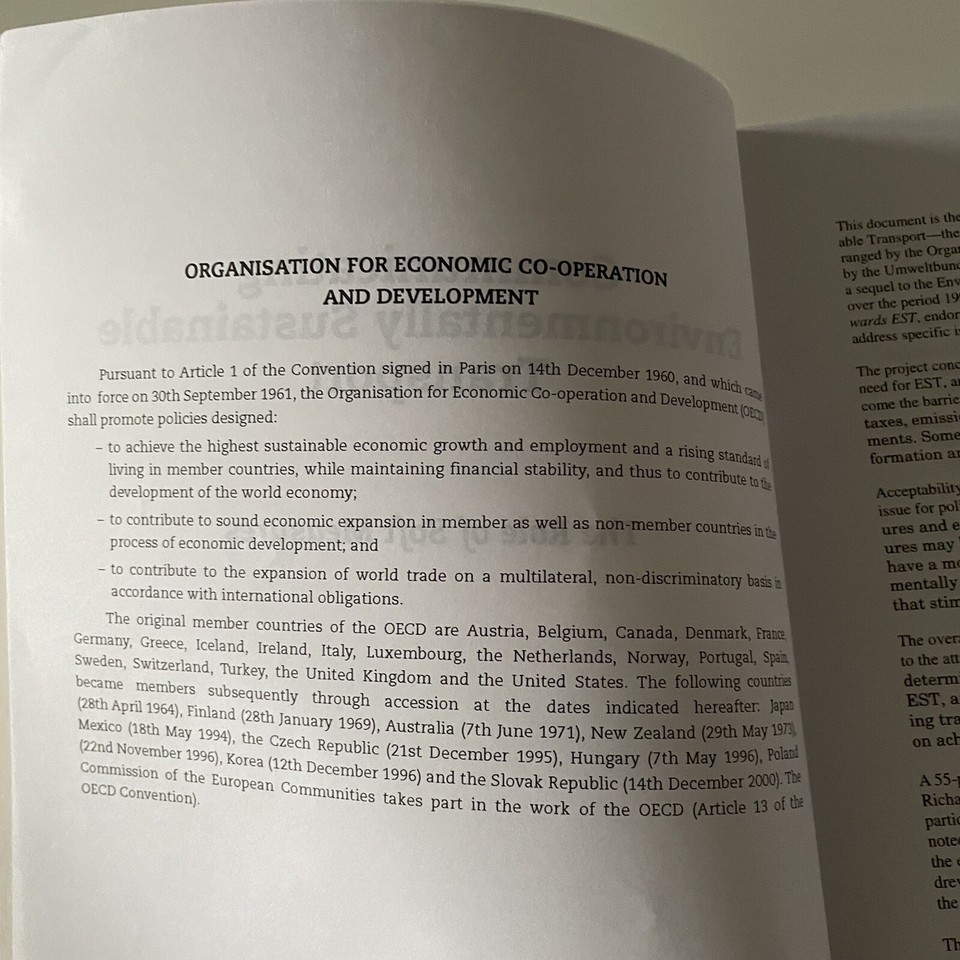 Communicating Environmentally Sustainable Transport - The Role of Soft ...