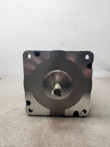 NEW NO BOX SLO-SYN AC SYNCHRONOUS MOTOR EXPLOSION PROOF 3 AMP 120V 50 ...