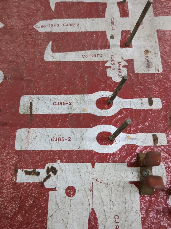 SNAP-ON CJ 2000 PULLER SET WALL STORAGE RACK BOARD DISPLAY 31-3/4" X 23 ...