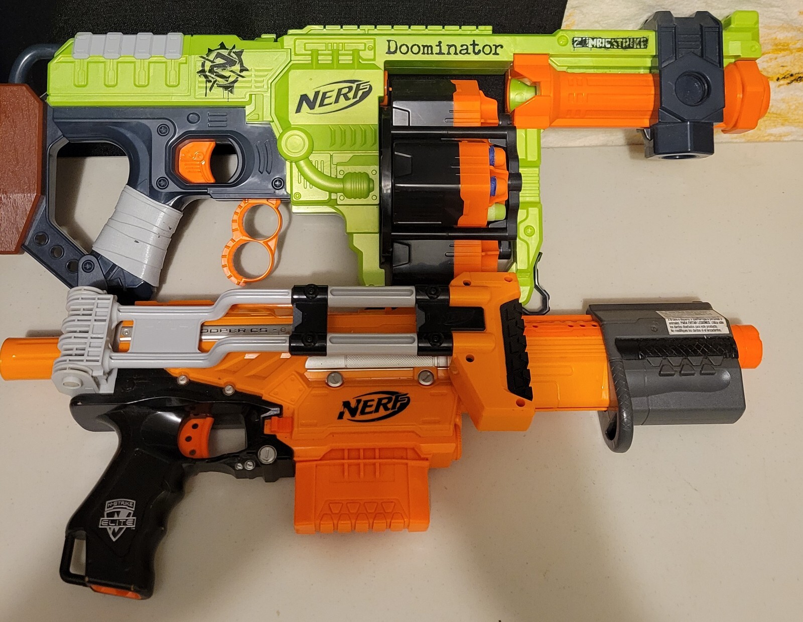 Nerf Zombie Strike Doominator & Alpha Blaster CS Dart Guns & 1 Bag Of ...