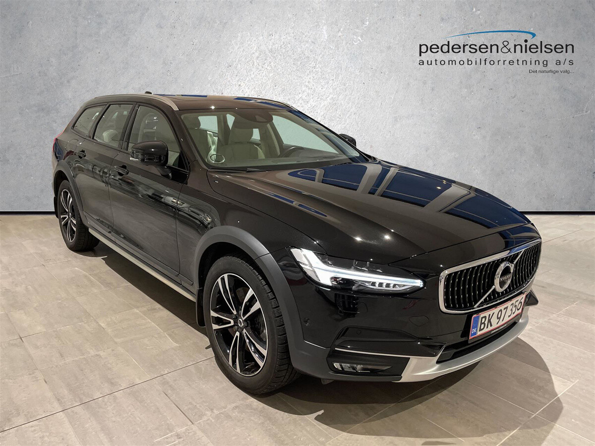 Volvo V90 CC Anmeldelser - Se vurderingen på Bilbasen