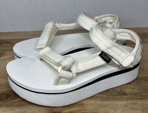 Teva Sandals Women’s 8 Flatform Universal Shoe White Mesh Platform ...