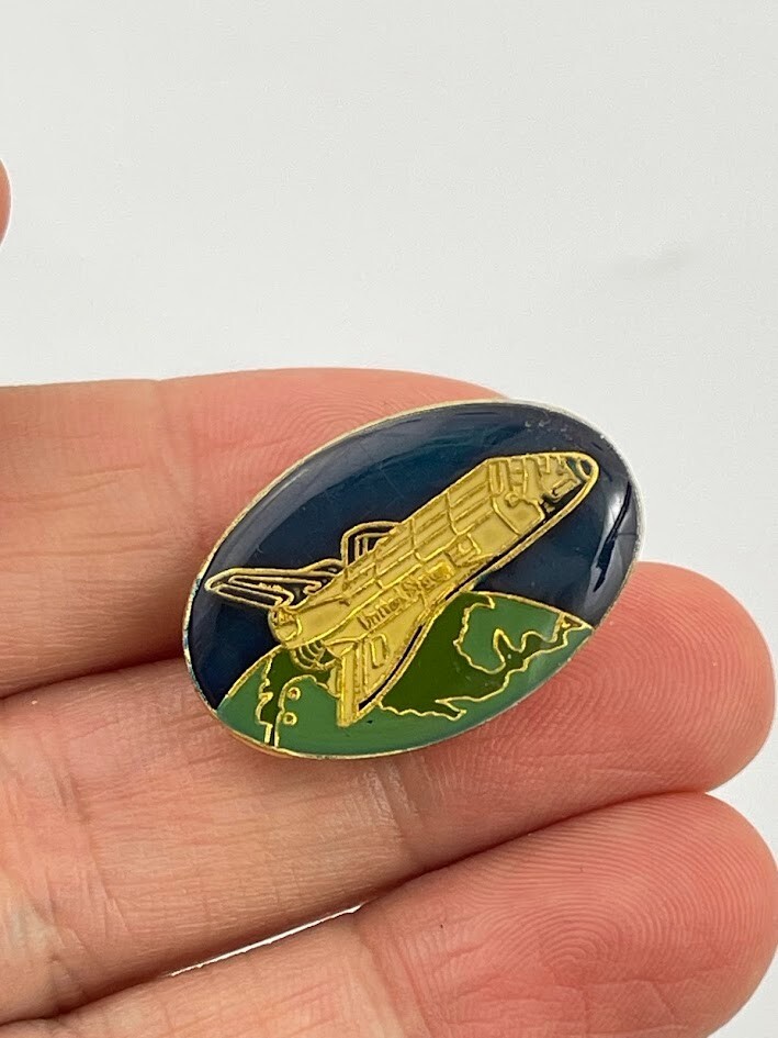 NASA Discovery Space Shuttle Lapel Pin Astronaut Badge Rocket Launch | eBay