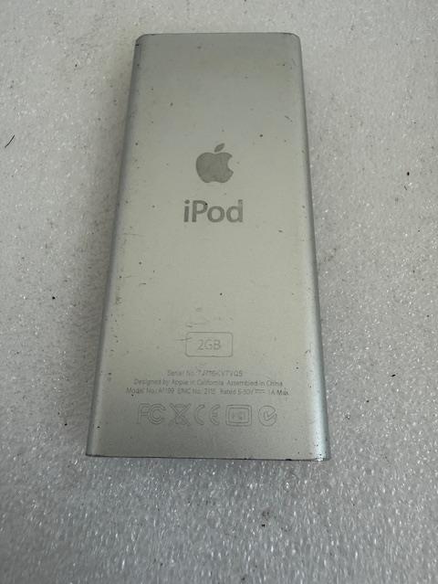 Apple iPod Nano A1199 2GB 2nd Generation Silver MA477LL/A | eBay