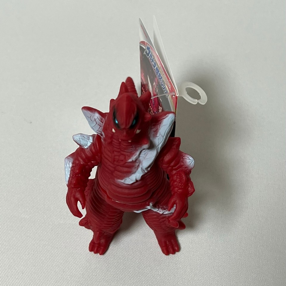 Bandai Ultraman Decker Ultra Monster Series 181 Sphere Red King Figure ...