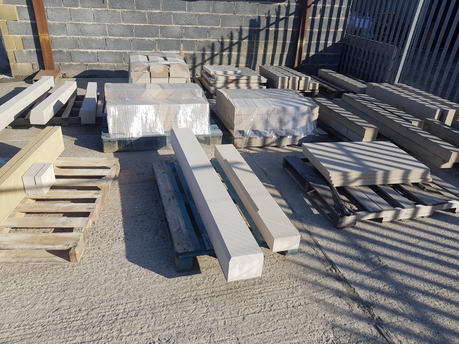 Natural stone Lintels , Heads , cills , jambs, mullions not Artstone ...