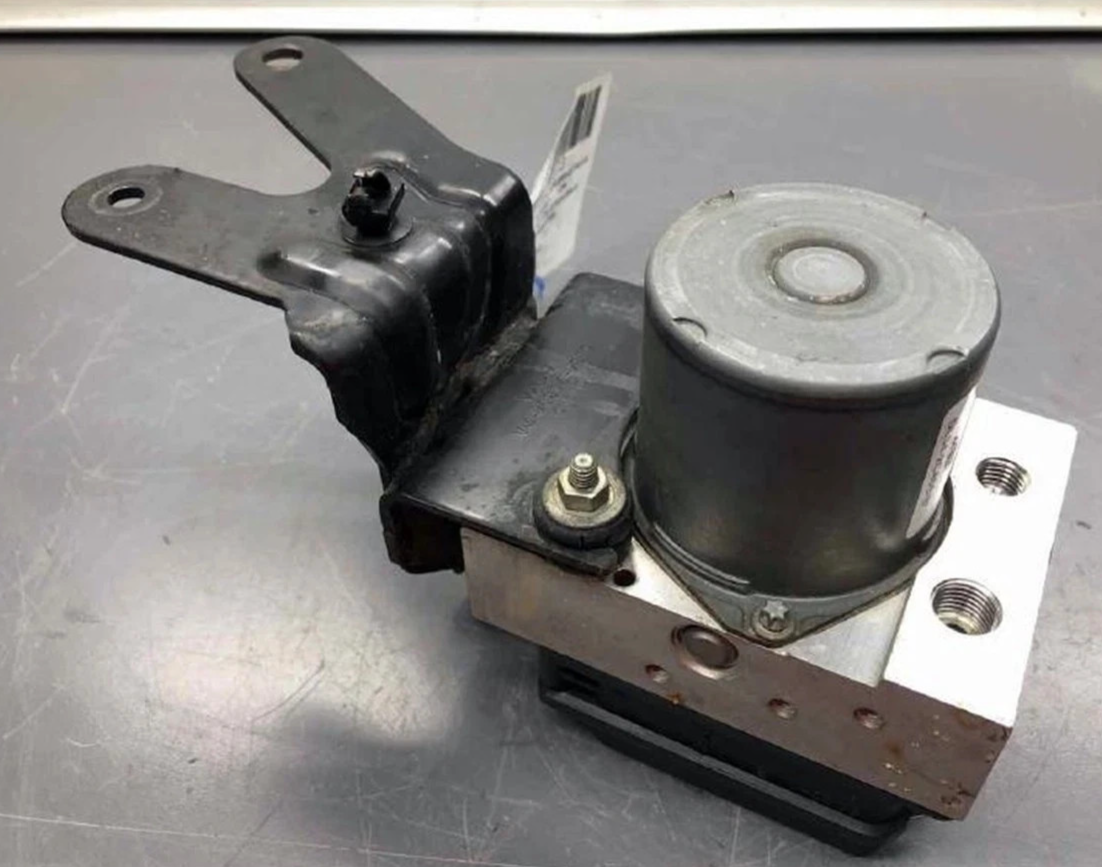 2013-14 Ford F-150 Pickup ABS Anti-Lock Brake Pump Control Module ...