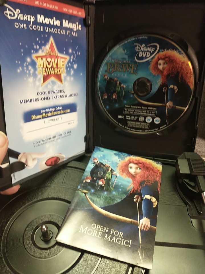 BRAVE - Disney Pixar DVD 2012 786936813111| eBay